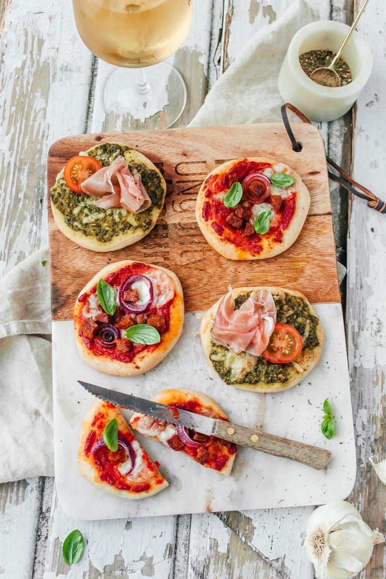 Apero time: mini pizza’s – Helen Kookt