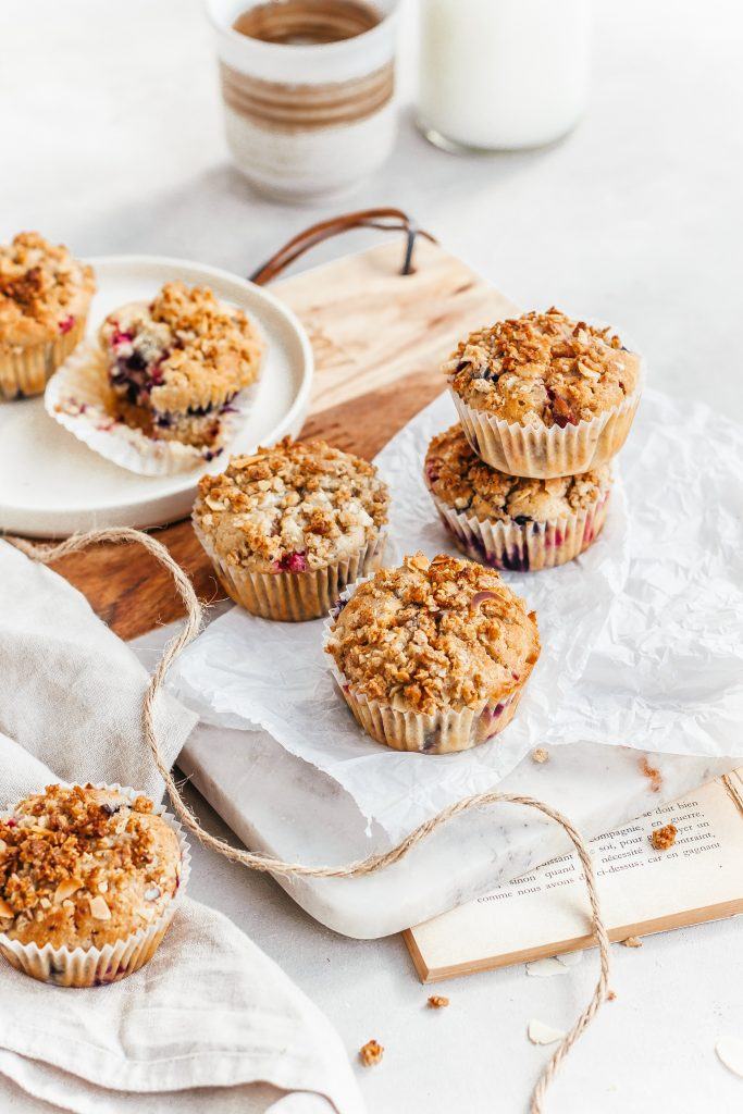Cruesli muffins met rood fruit – Helen Kookt